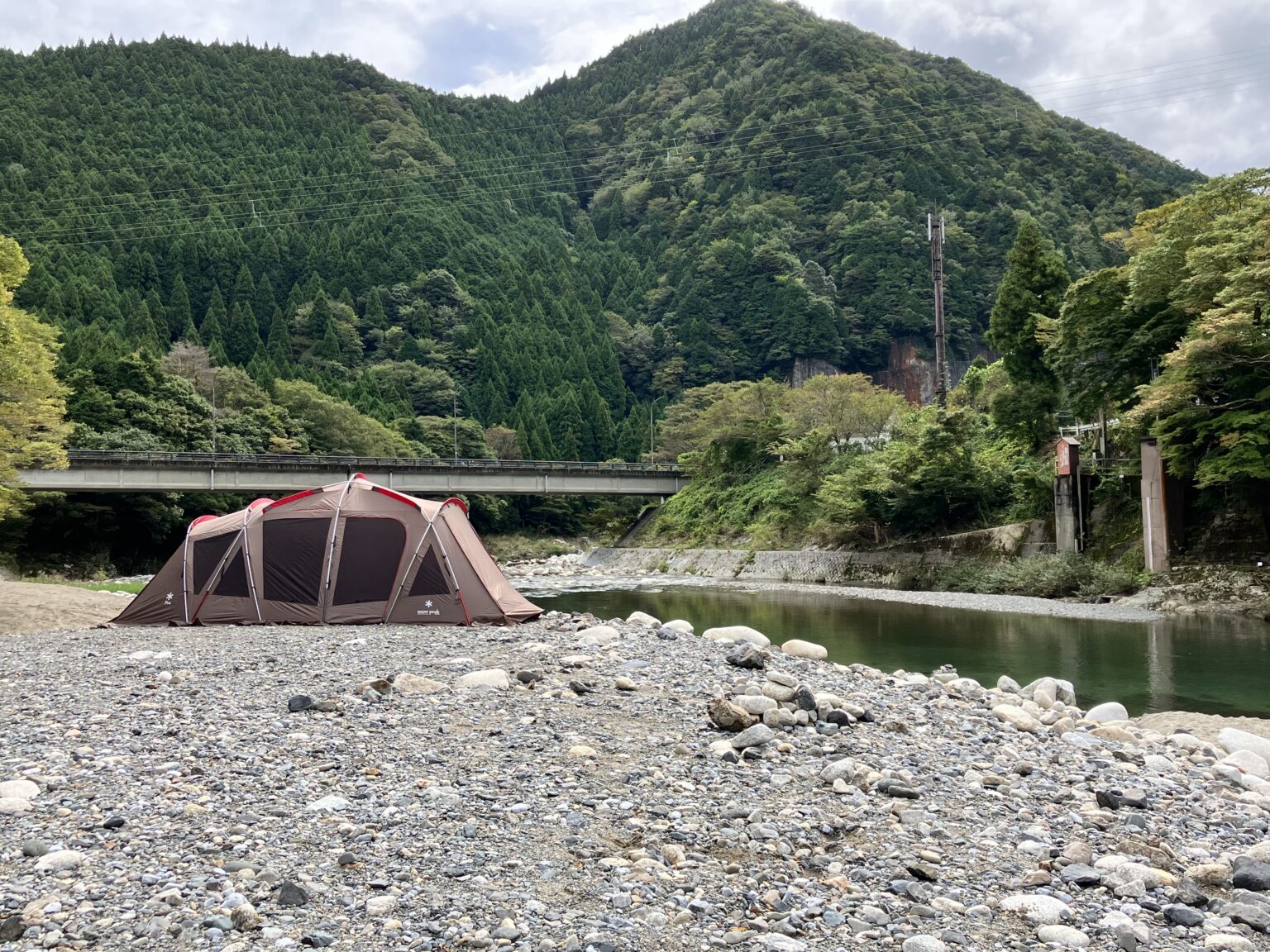 【東近江市 キャンプ場】永源寺キャンプ場とは⁈上級者向けのワイルドなキャンプ場⁈ 綺麗な川で水遊びも♪ - しがそび -shigasobi-