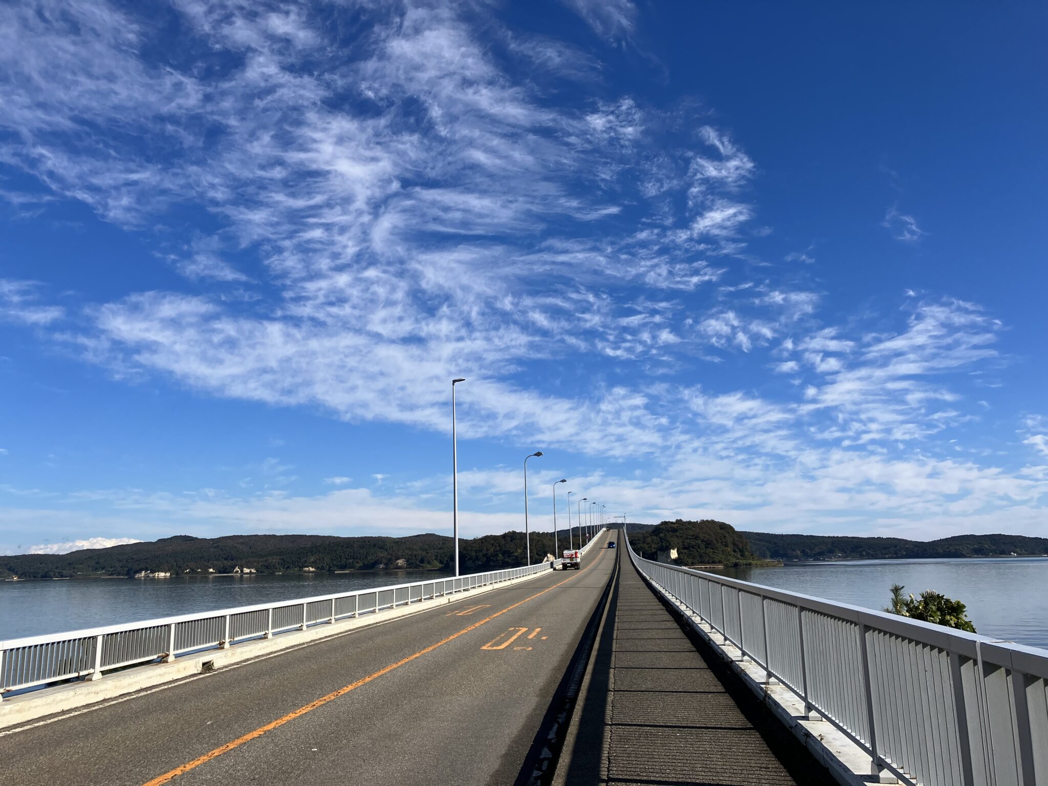 【和倉温泉】レンタサイクルで海沿いの温泉街から能登島へ！潮風を感じるサイクリング。 - しがそび -shigasobi-
