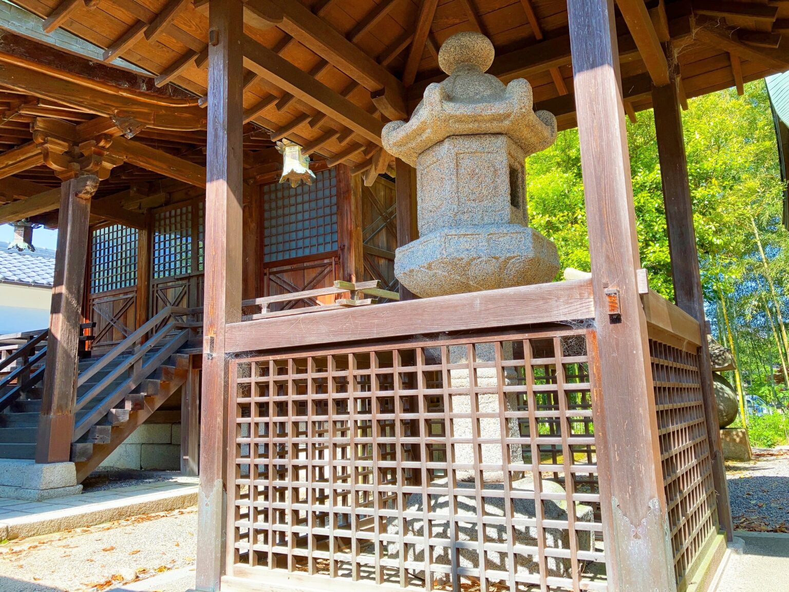 【草津市 観光】三大神社とは？砂擦りの藤が見頃を迎えています！さんだいじんじゃ・志那町 - しがそび -shigasobi-