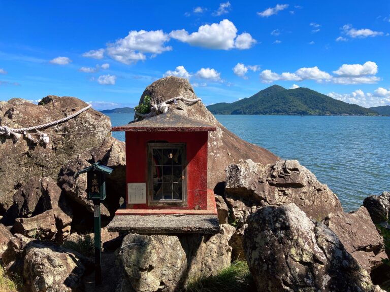 【藤ヶ崎龍神神社】ビワイチ・近江八幡観光にオススメの琵琶湖のパワースポット! - しがそび -shigasobi-